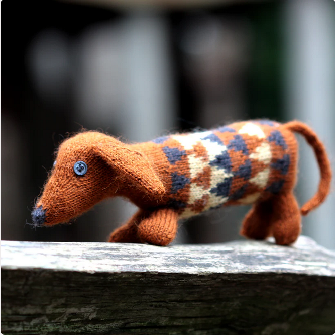 Baa Ram Ewe Dashing Dachshund Toy Knitting Kit – Fillory Yarn